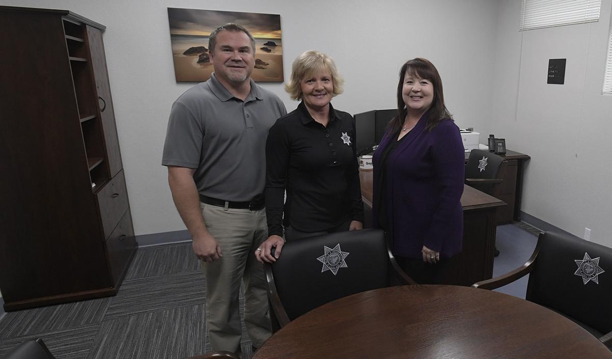 Gallery: Linn County Parole and Probation opens new doors