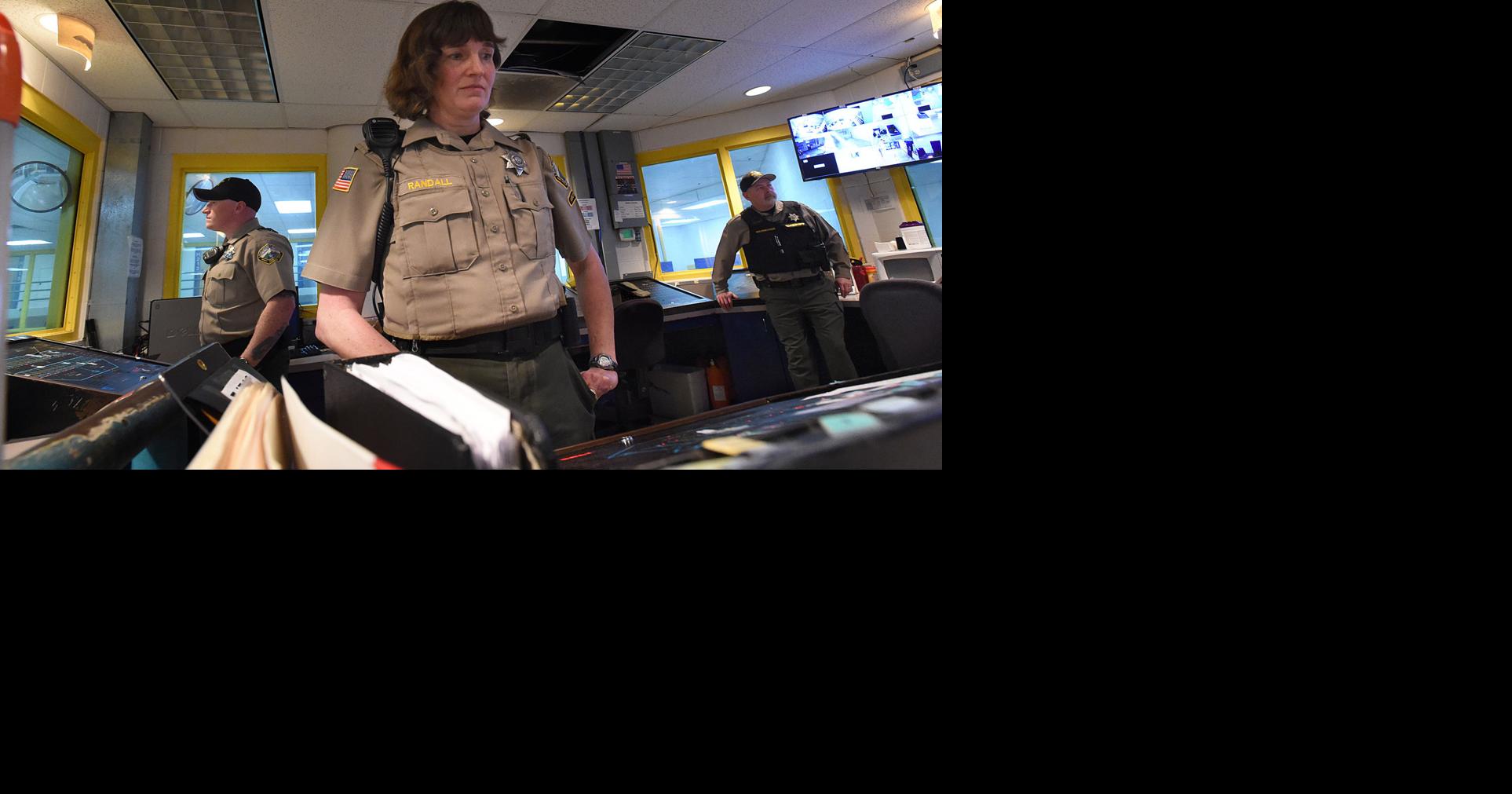 A Confined Culture: Inside the Linn County Jail