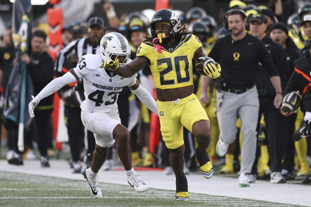 Jordan Burch, Jordan James lead the way in Ducks' victory