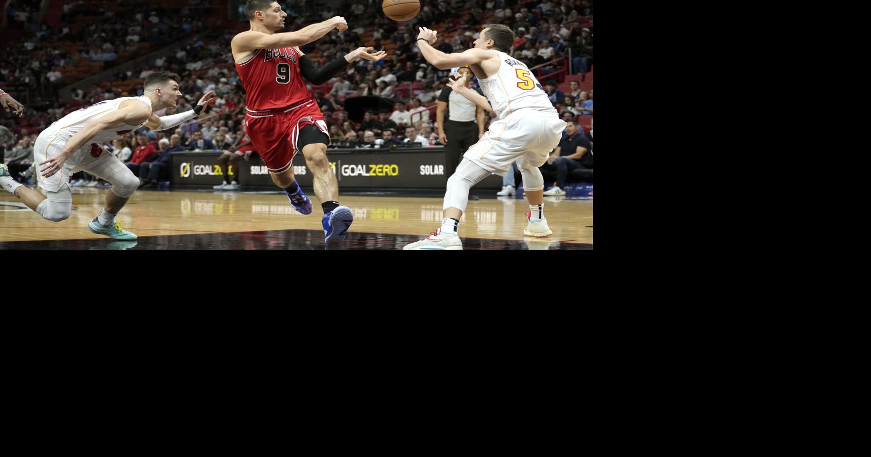 Bulls snap 4-game skid with victory over Heat