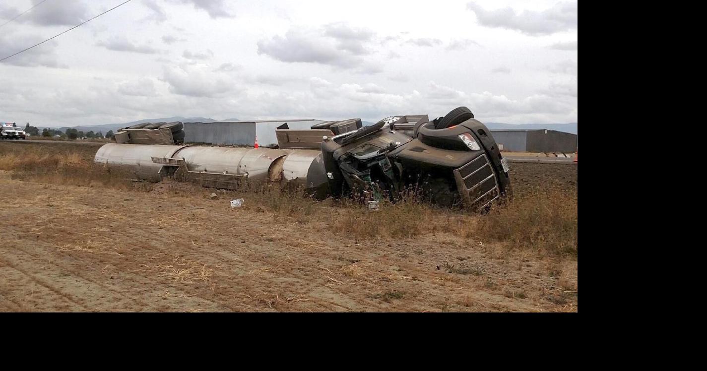 Truck carrying sulfuric acid crashes near Halsey, small amount leaked