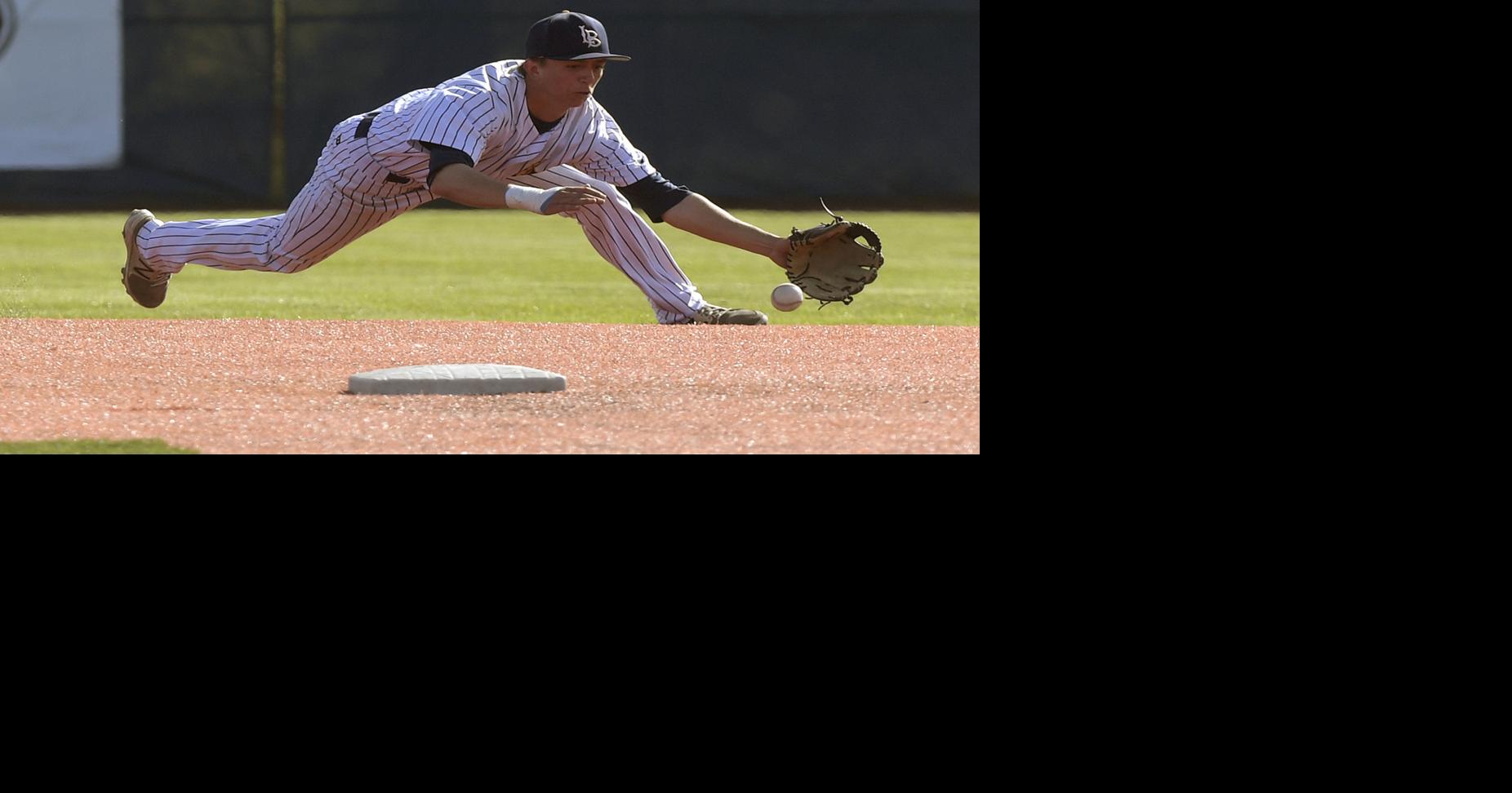 Linn-Benton baseball: Playing with a tight bond, Roadrunners hope to ...