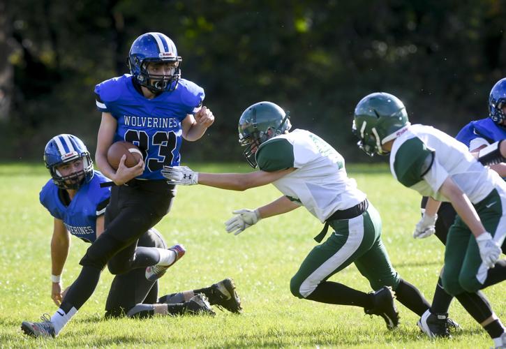 Prep football: Alsea returns to football with six-man game