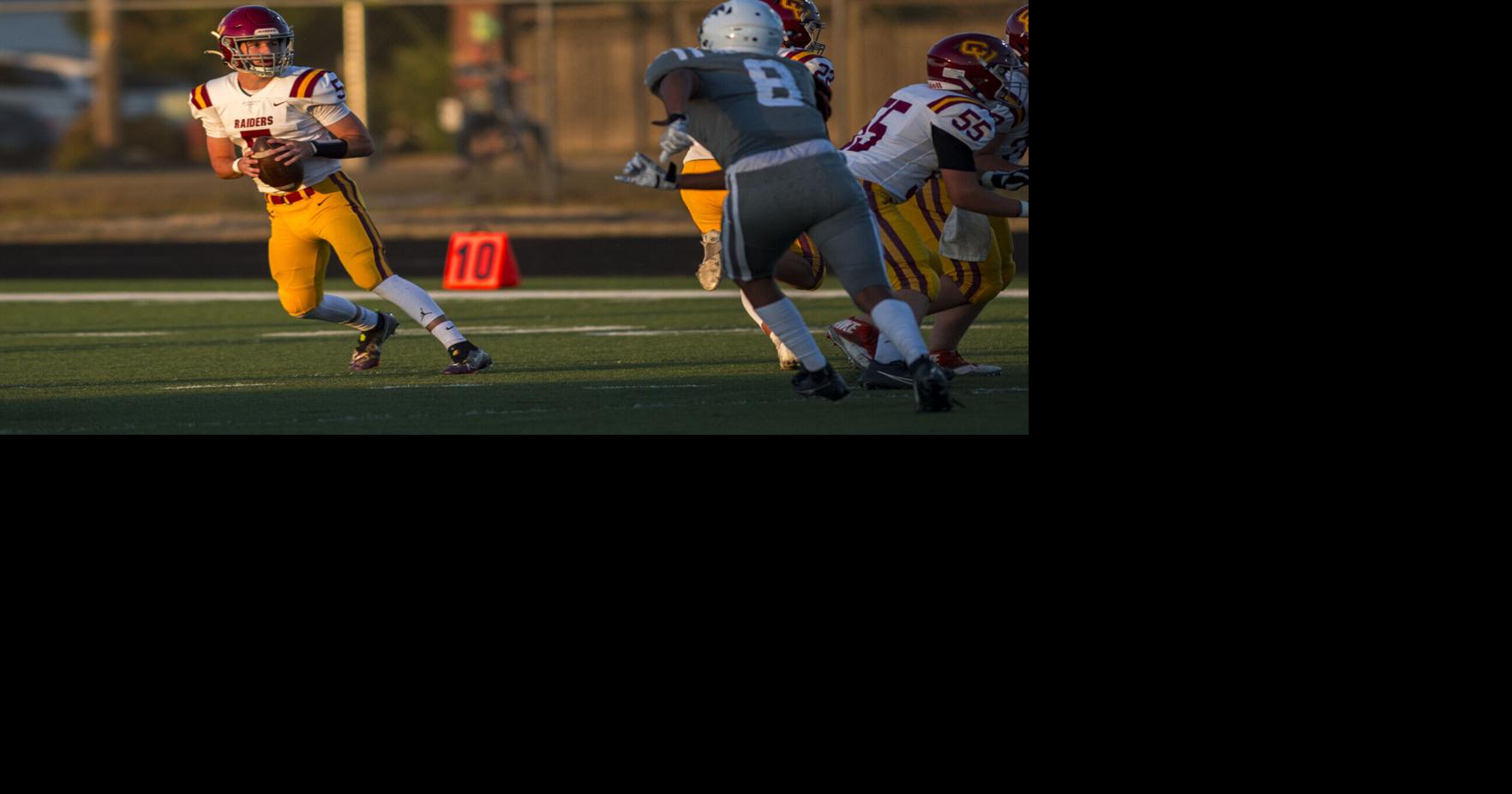 Crescent Valley football small in numbers, scoring big
