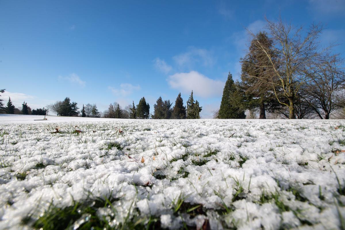 Snow delays, cancellations in the mid-Willamette Valley Tuesday