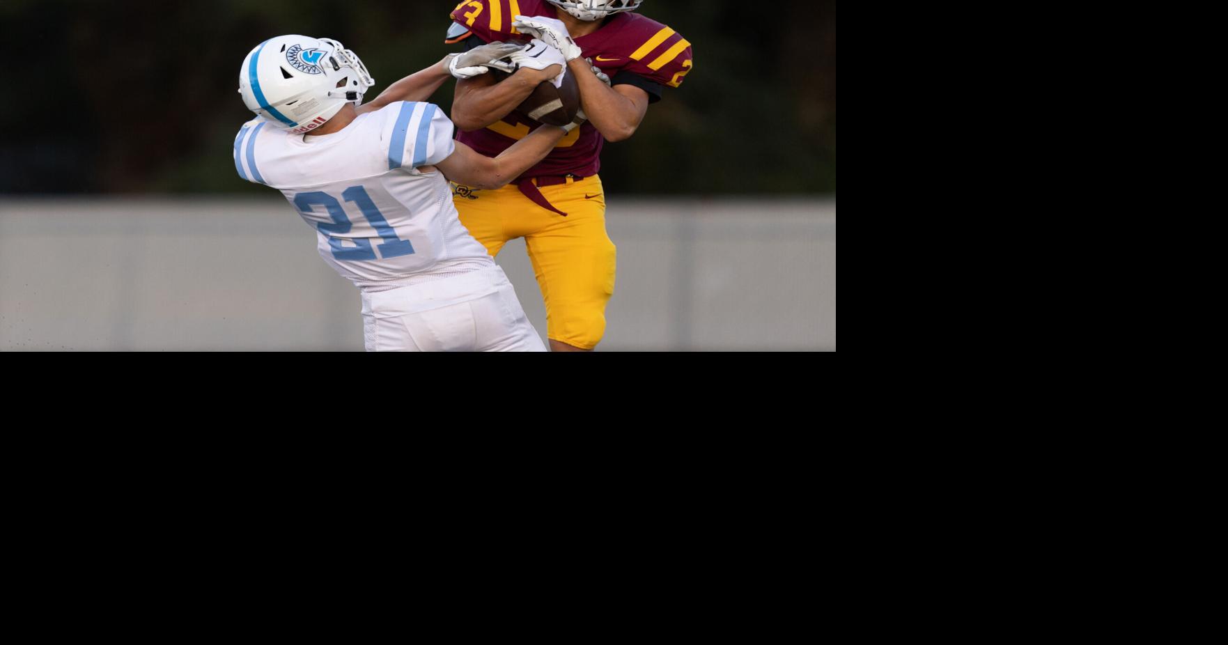 High school football: Crescent Valley celebrates home victory