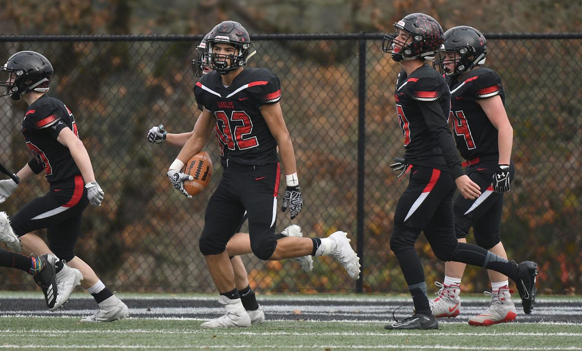 Gallery; Santiam Christian defeats Vale in 3A football