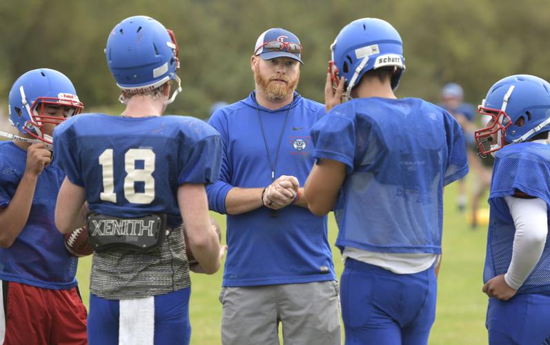 Prep football: Leeper takes over at Central Linn