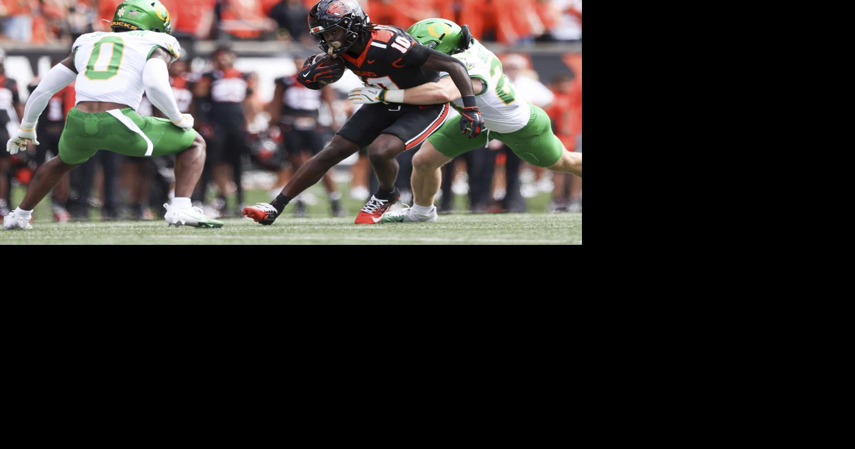 Oregon's Bryce Boettcher celebrates final rivalry victory