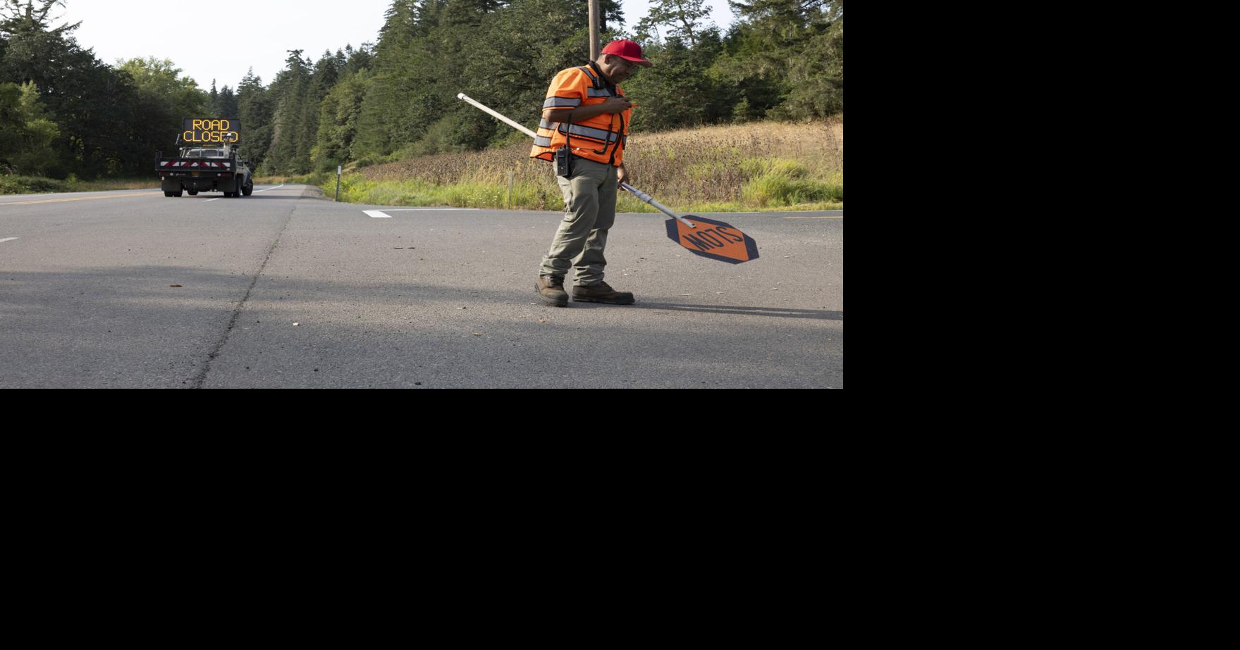 Unsafe left turn causes death of minor