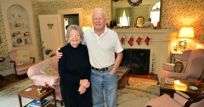 Redfield House returns to Christmas Historic Parlour Tour