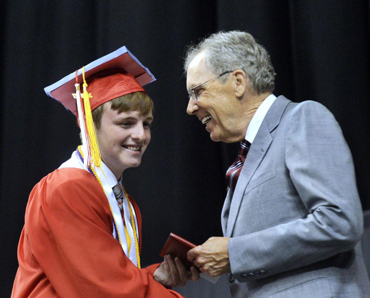 SLIDESHOW: PINKERTON ACADEMY GRADUATION | Gallery | derrynews.com