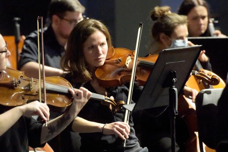 Philharmonic presents holiday 'Pops' | News | derrynews.com