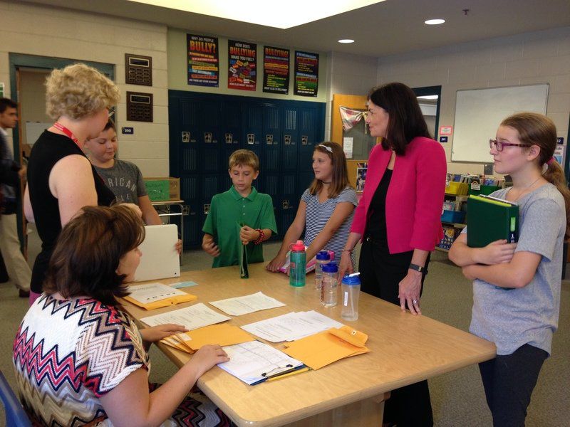 Londonderry middle school teacher named tops in nation for math ...