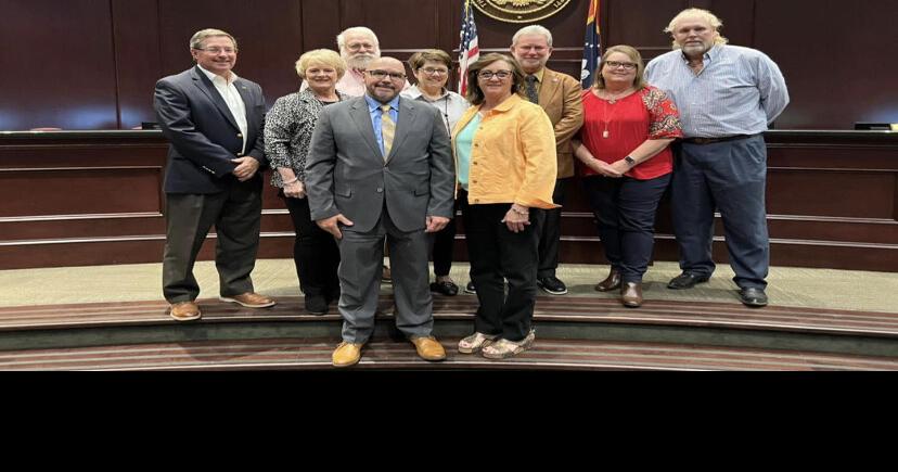 Olive Branch honors Shaw with Mayor's Award | News | desototimes.com