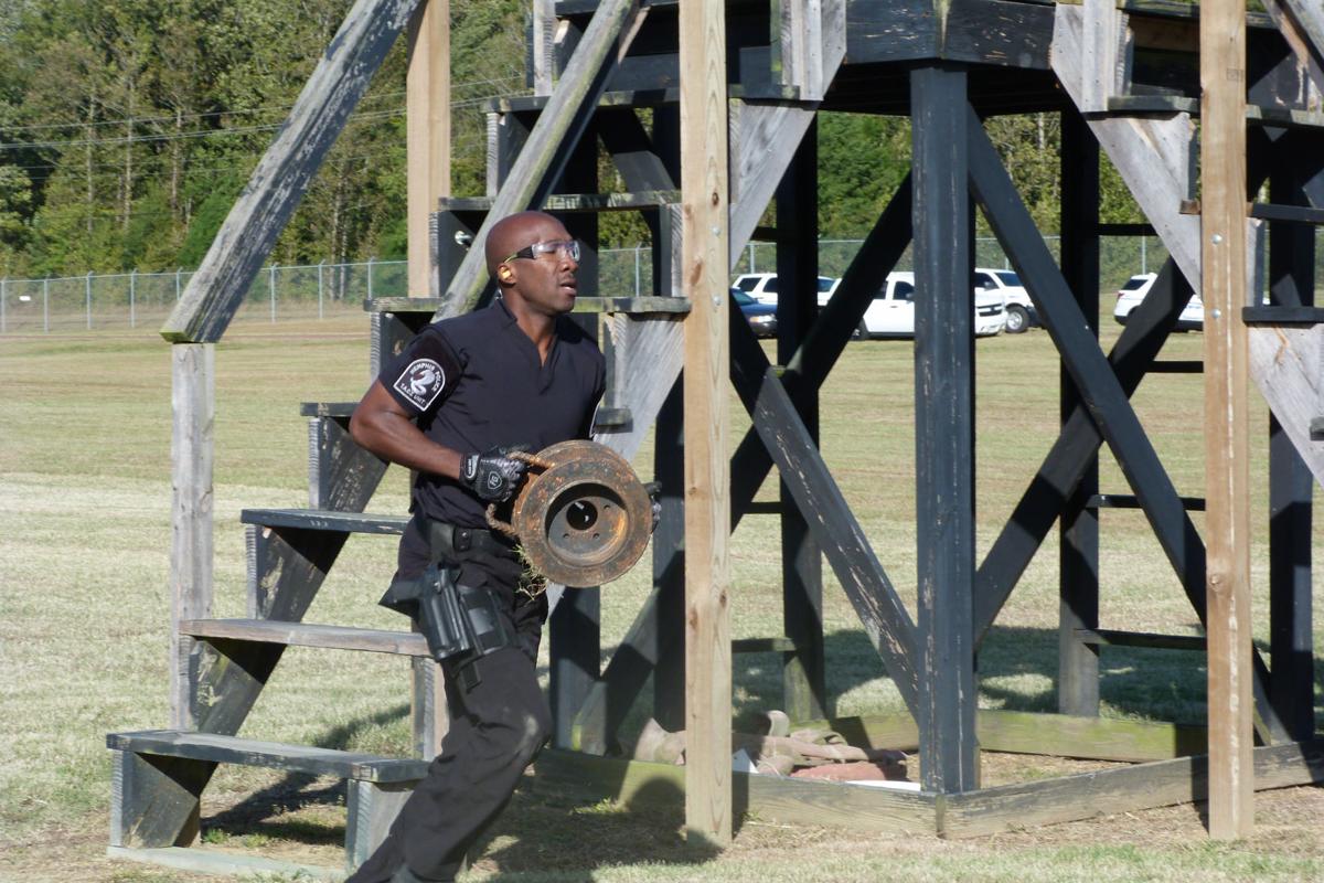 SWAT teams learn ropes at Southaven course | News | desototimes.com