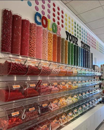 Old fashioned candy store allows candy fans to color your taste | News ...