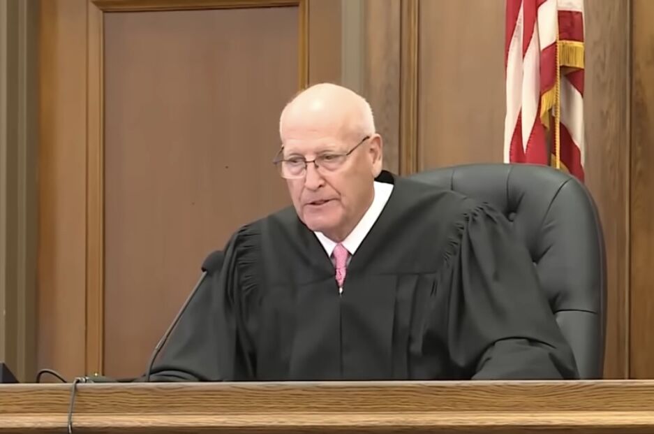Judge in Whiteside case recuses himself from any further involvement ...