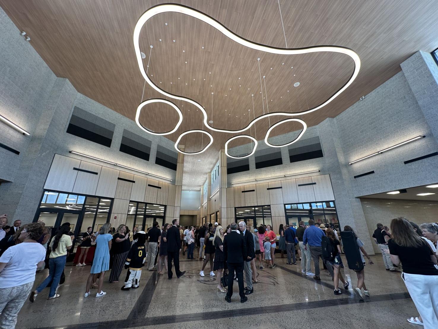 Hernando cuts ribbon on new, 94-acre high school | News | desototimes.com
