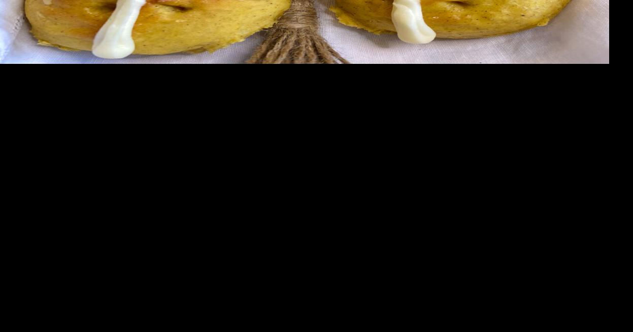 Hot Cross Buns: A Holy Week Tradition That Became a Ministry ...