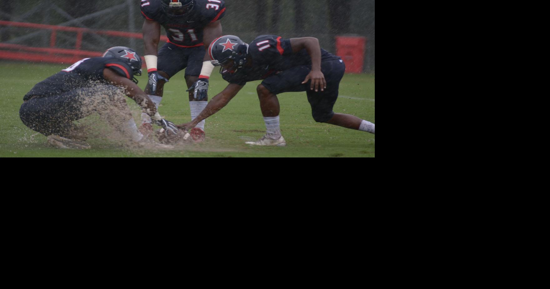 Harvey wins NWCC football opener with Hinds | Sports | desototimes.com