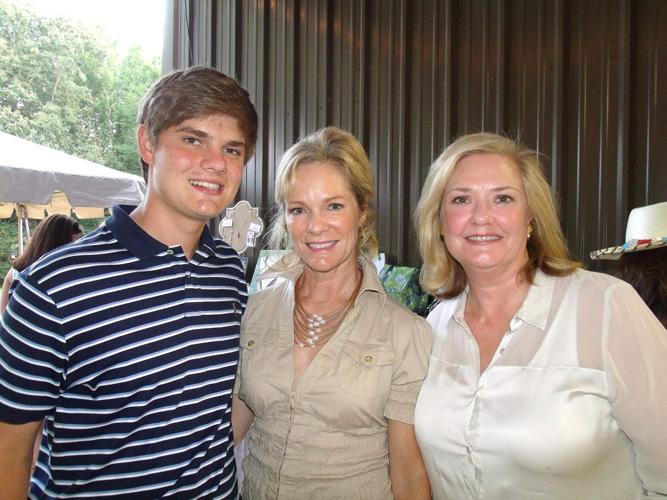 Shotguns and Sunflowers | Lifestyle | desototimes.com