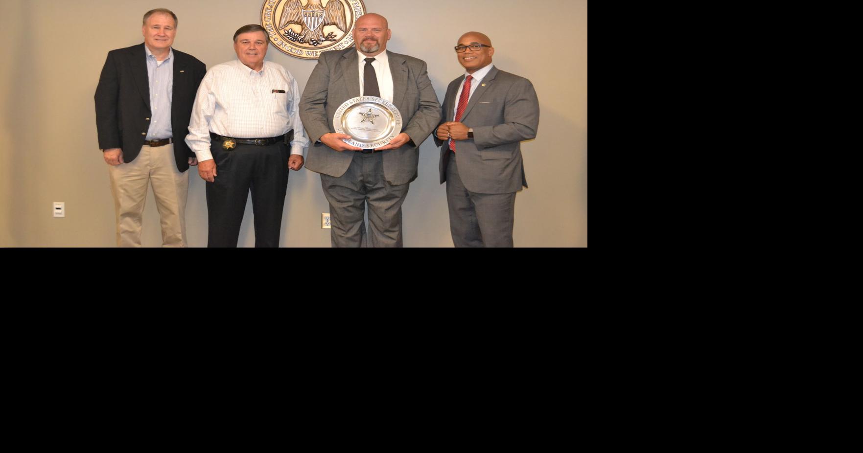 Horton honored for Secret Service work | News | desototimes.com
