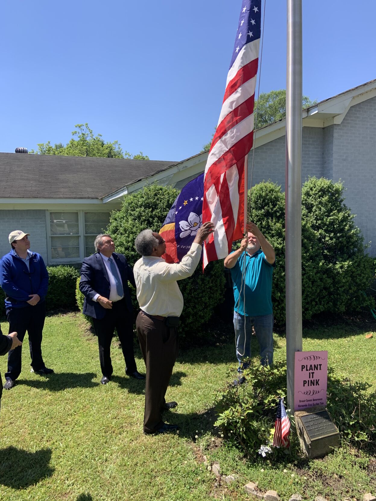 County Museum gets new flags to top refurbished flagpole | News ...