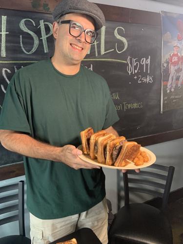 Professional eater conquers three food challenges in DeSoto County ...