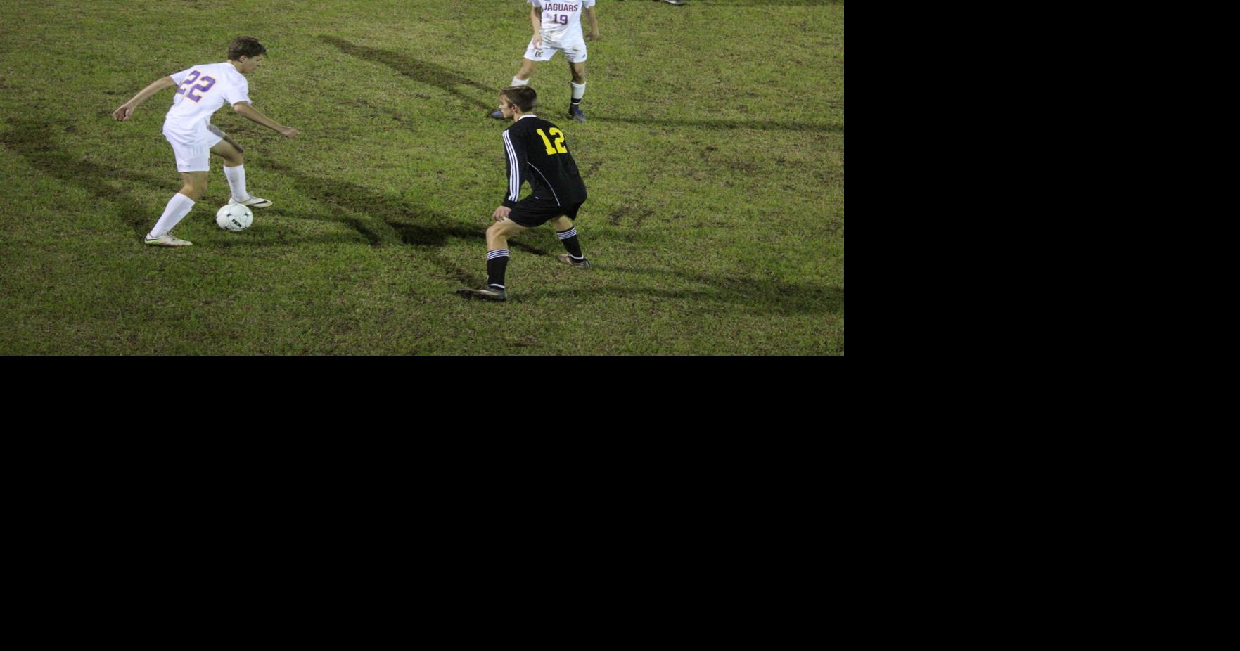 Jags sweep as soccer playoffs start | Sports | desototimes.com