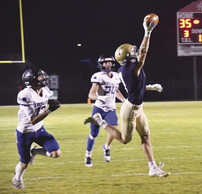 Beavers retain playoff bye with 53-6 win over Libby | Sports ...