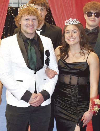 Prom Royalty | News | dillontribune.com