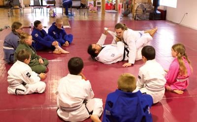 Jiu-jitsu students build self confidence through self defense | News ...