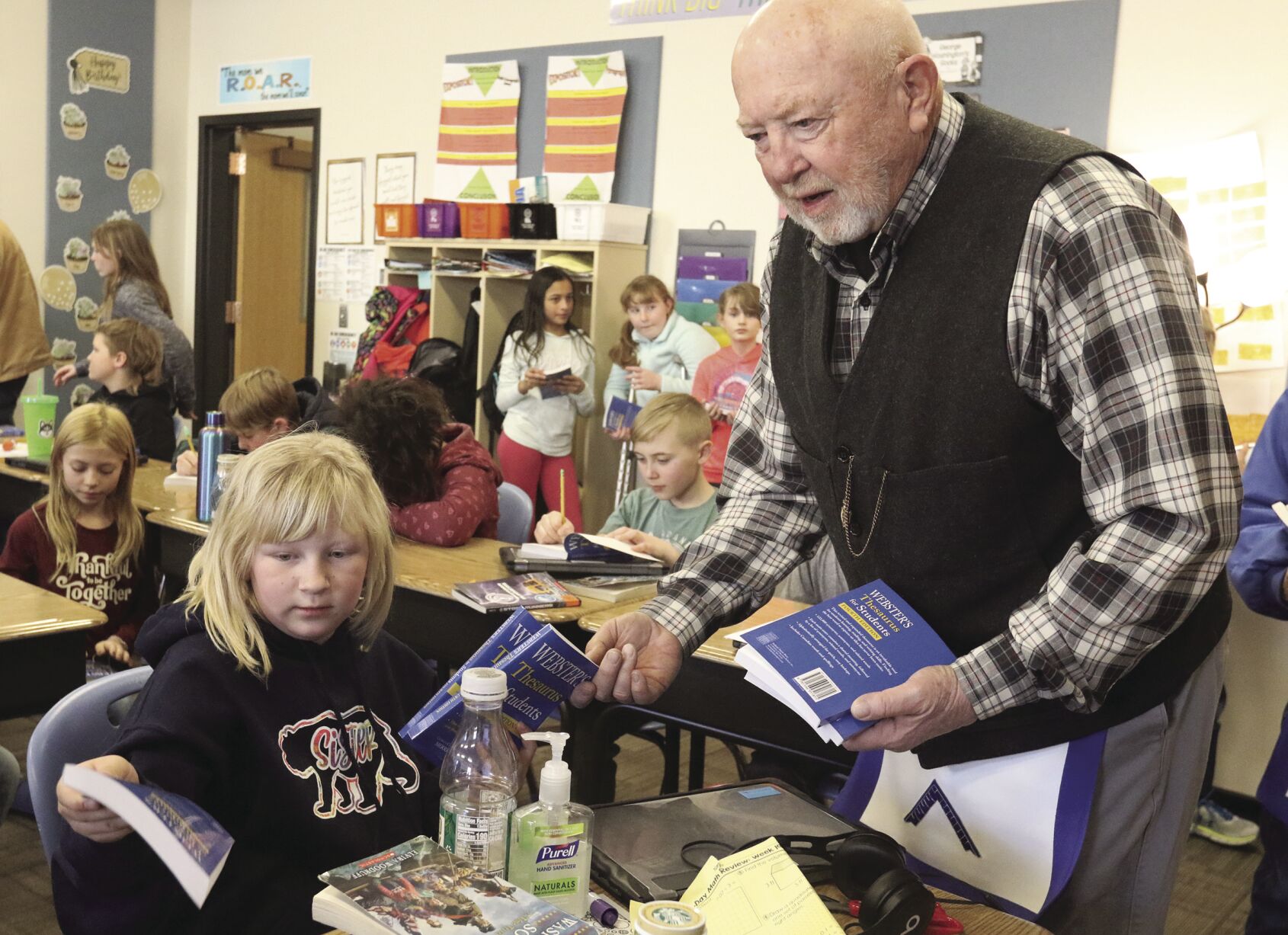 Masons enjoy birthdays | News | douglas-budget.com