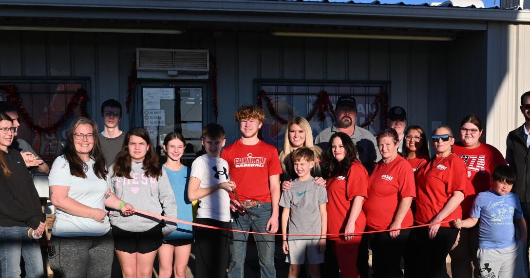 Meridian Kwik Mart celebrates two years with ribbon cutting | Community ...