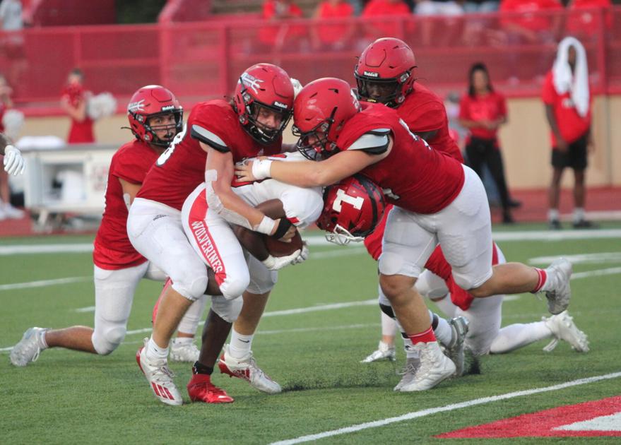 Demons football back in action | Sports | duncanbanner.com