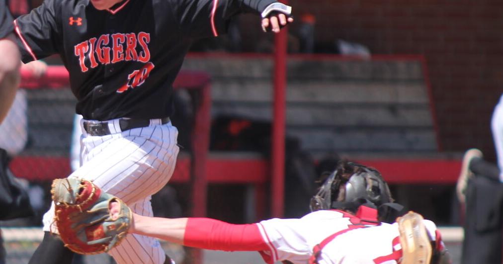 Duncan baseball sweeps day one of SOI | Sports | duncanbanner.com