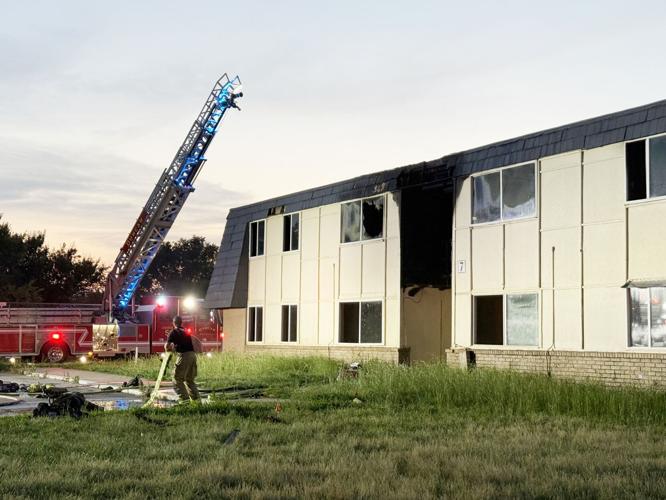 DFD battles blaze at apartments Monday night | Community | duncanbanner.com