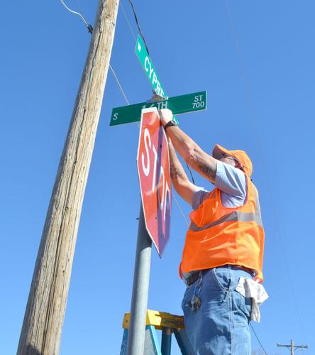 Duncan looks to replace street signs | News | duncanbanner.com