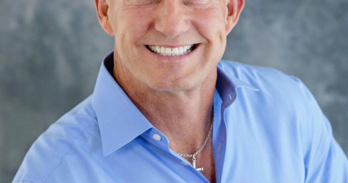 Darrell Weaver unveils newest book about his daughter | Community ...