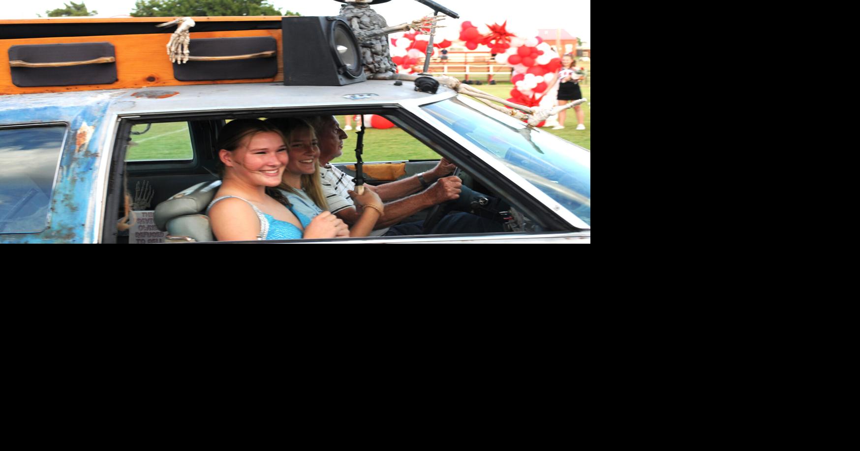 Photos: Spooky car makes appearance at Empire Homecoming ceremony ...