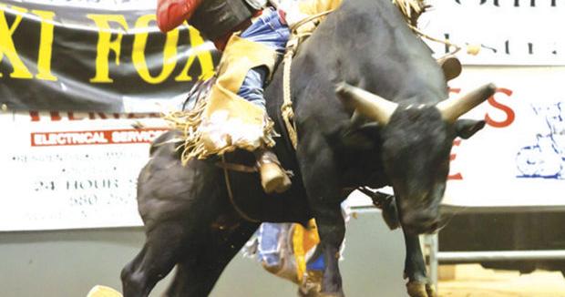 Sanders takes eight second ride at Rodeo | Sports | duncanbanner.com