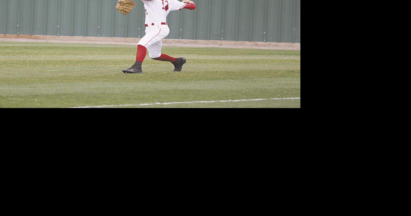 Demons baseball splits day one | Sports | duncanbanner.com