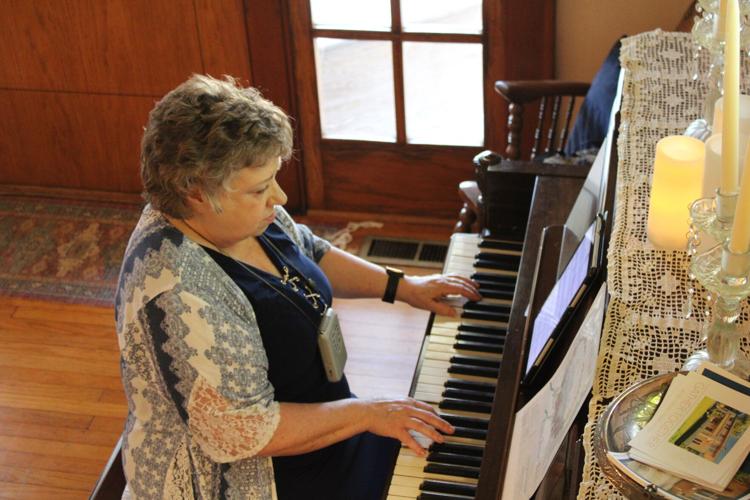 Gallery: Foreman Prairie House brews up Annual Vintage Spring Tea ...