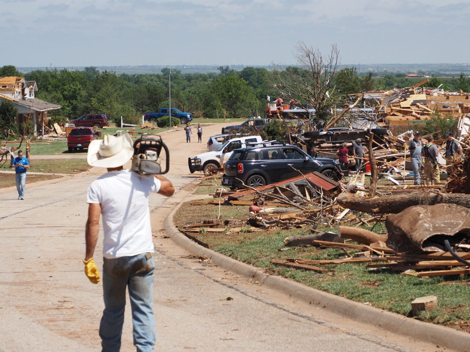 Oklahoma Voice: Residents begin clean up efforts after multiple ...
