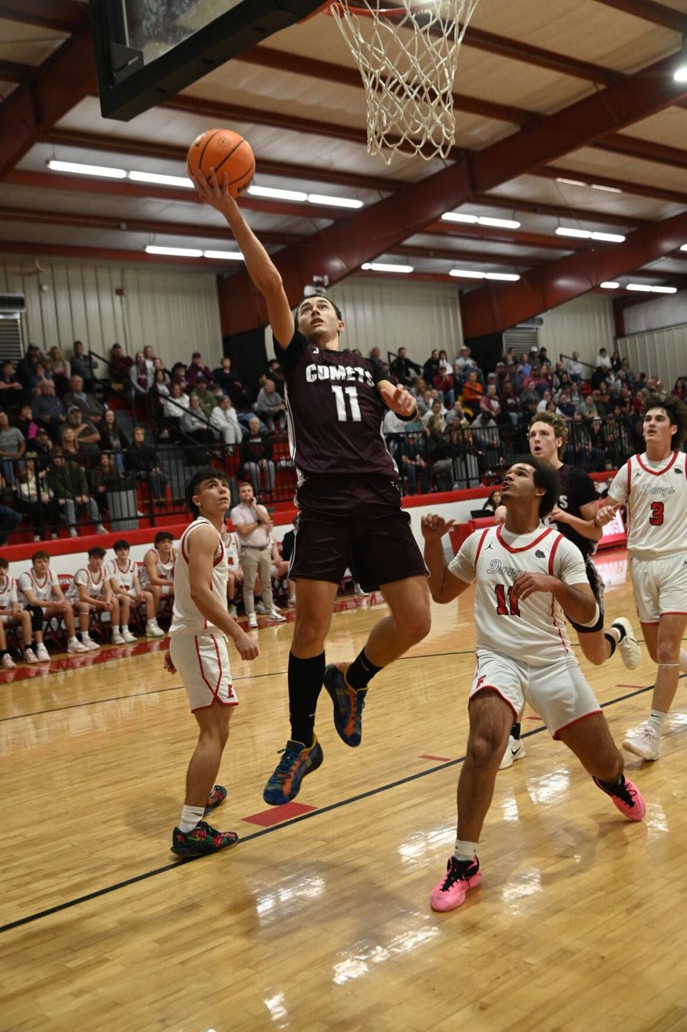 Boys hoops: Comets rebound from first loss of season, beat Bulldogs ...