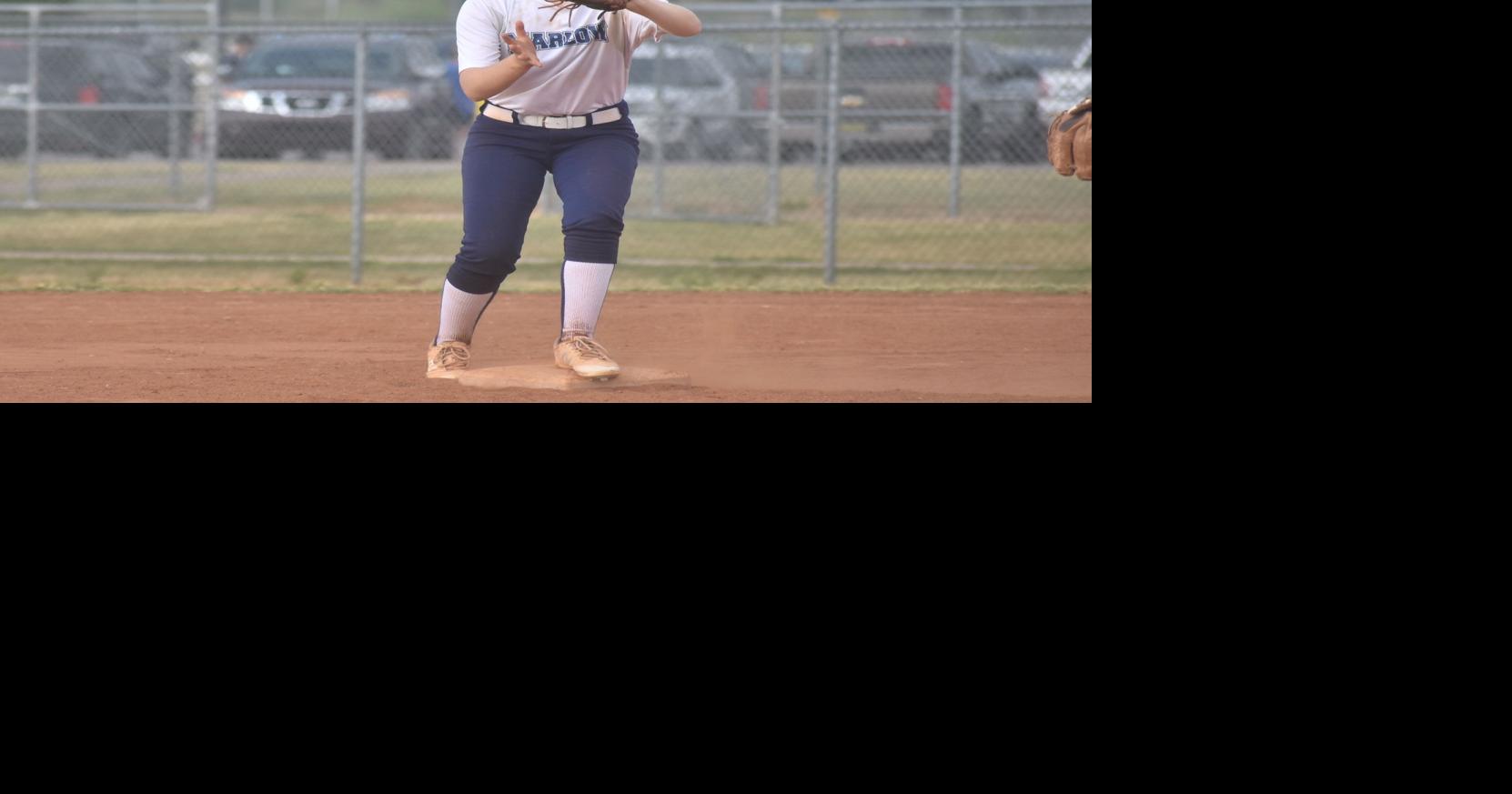 Outlaws softball ready for 2019 season | Sports | duncanbanner.com