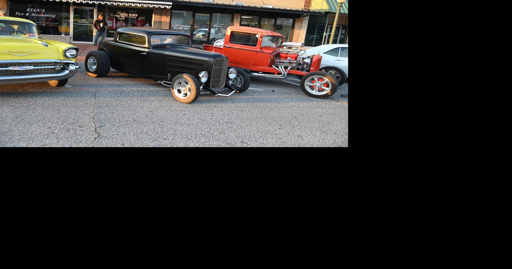 Friday night car cruise zooms back to Duncan | Community | duncanbanner.com