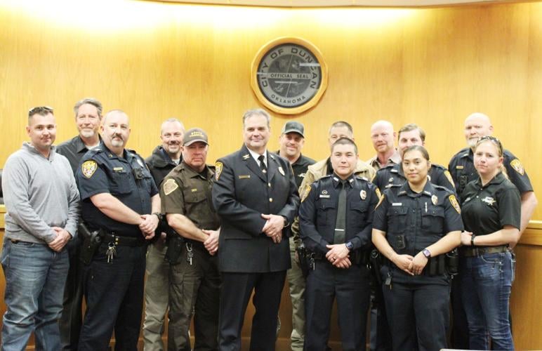 Duncan police chief takes oath | Community | duncanbanner.com