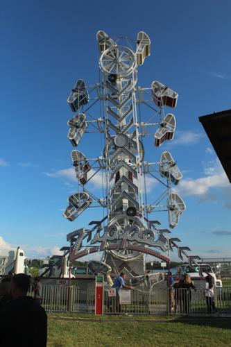 Watersedge Fall Festival rides out the rain | News | dundalkeagle.com